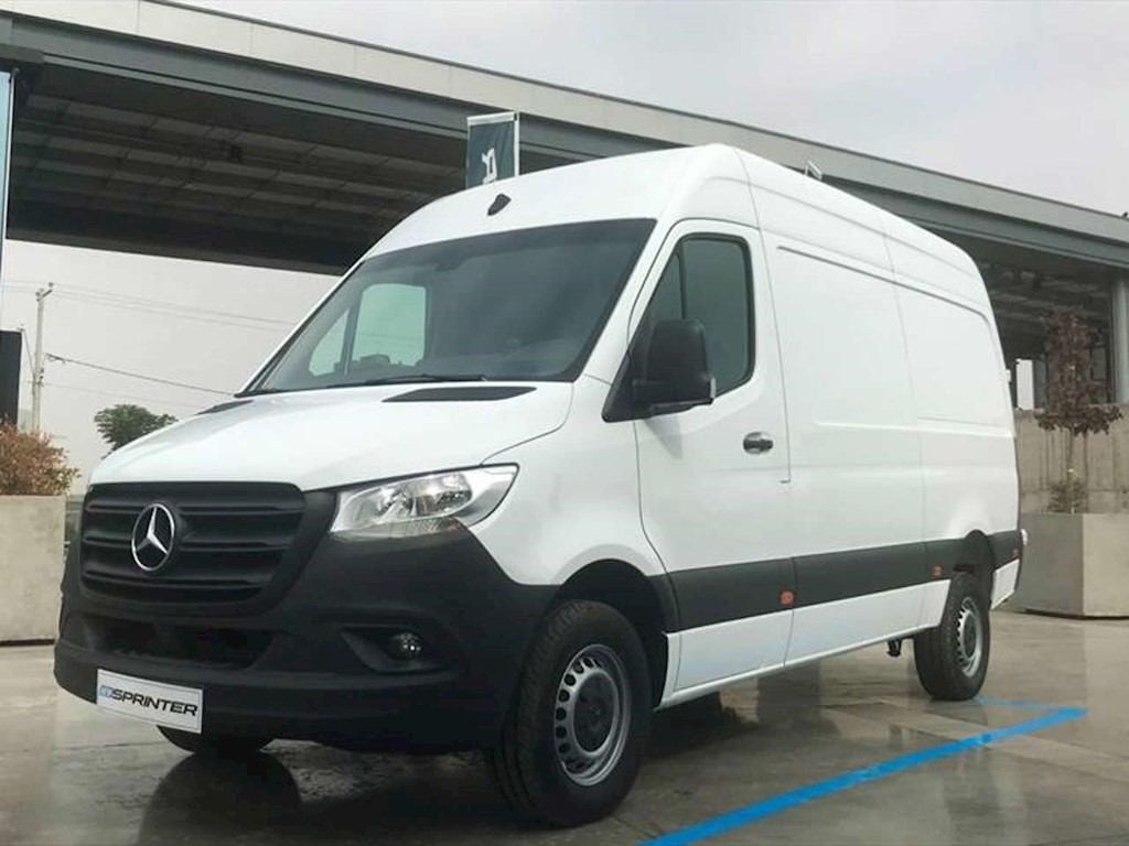Catálogo autos nuevos de Mercedes Sprinter Furgón, disponibles en Chile