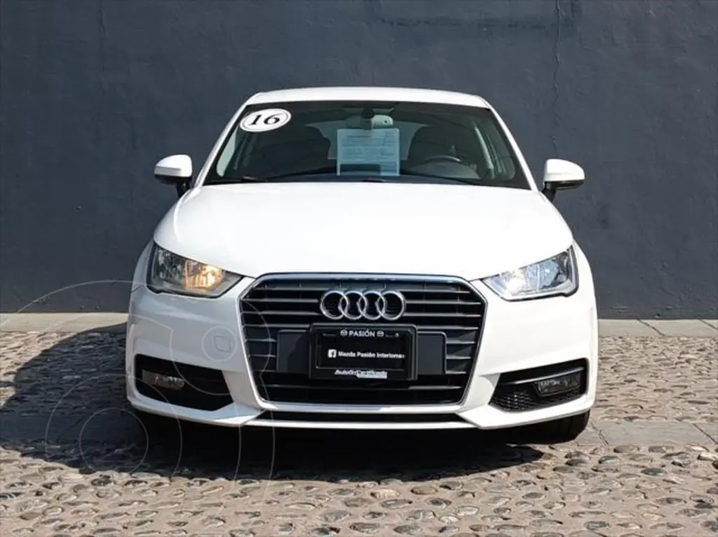 Audi A1 Cool usado (2016) color Blanco precio $274,000