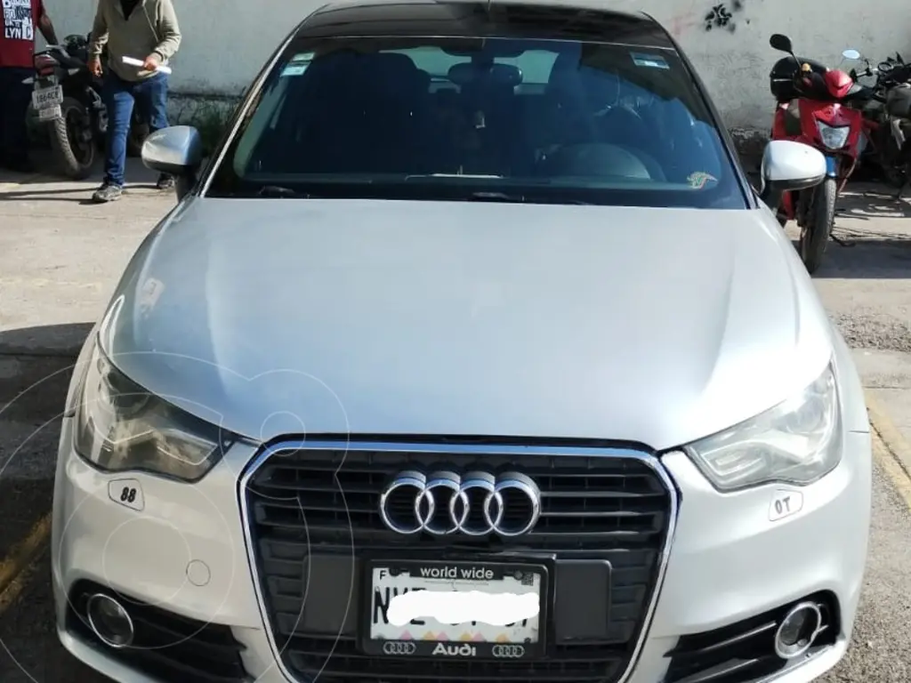 Audi A1 Envy S-Tronic usado (2013) color Plata precio $183,000