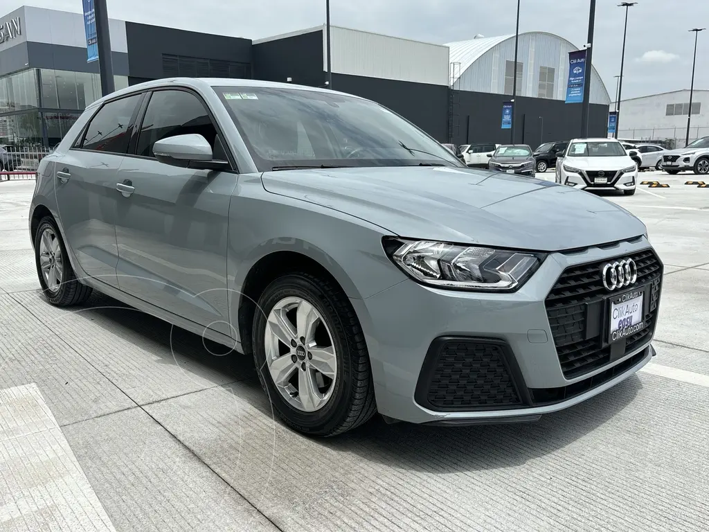 Audi A1 40 TFSI S Line usado (2022) color Gris precio $417,000