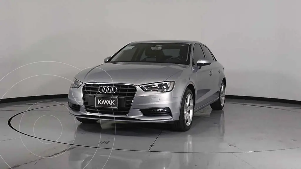 Audi A3 1.4L Ambiente usado (2016) color Plata precio $348,999