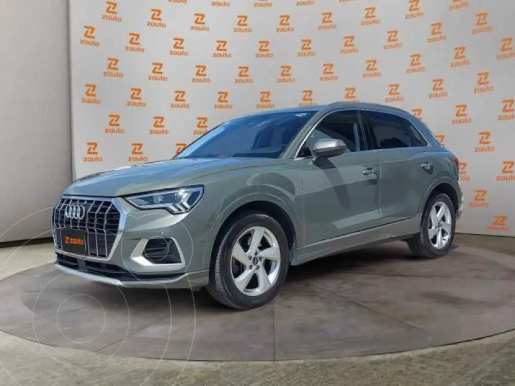 Audi Q3 Sportback 35 TFSI Select usado (2021) color Gris precio $701,900