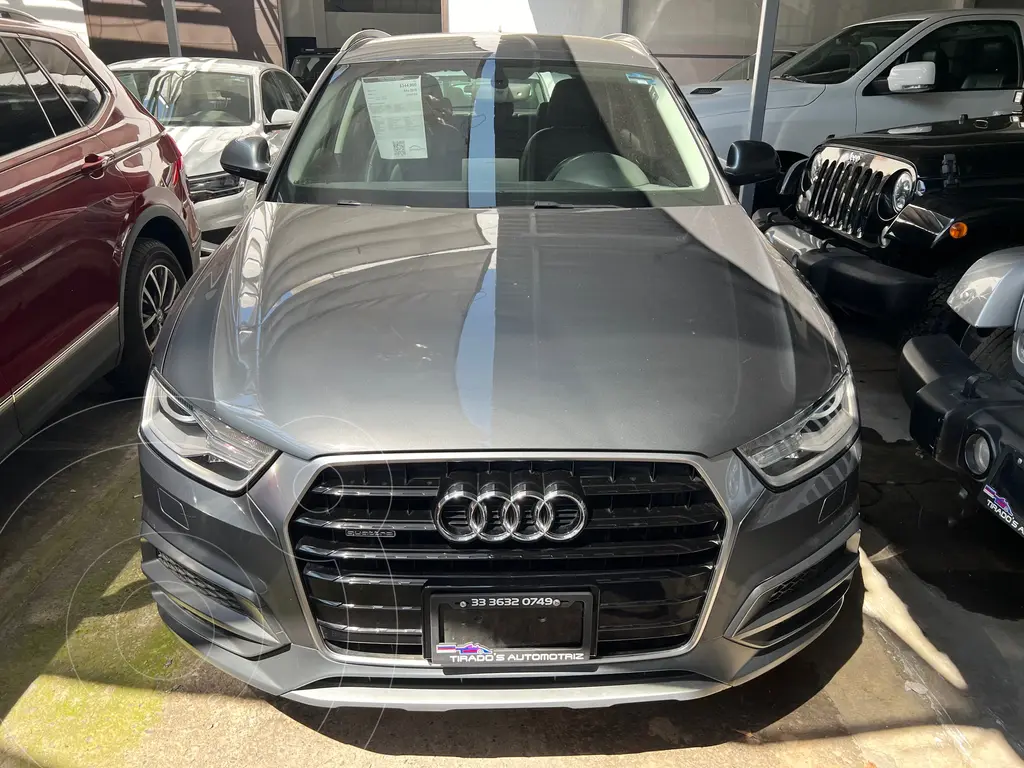 Audi Q3 Luxury (180 hp) usado (2016) color Plata Hielo precio $338,900