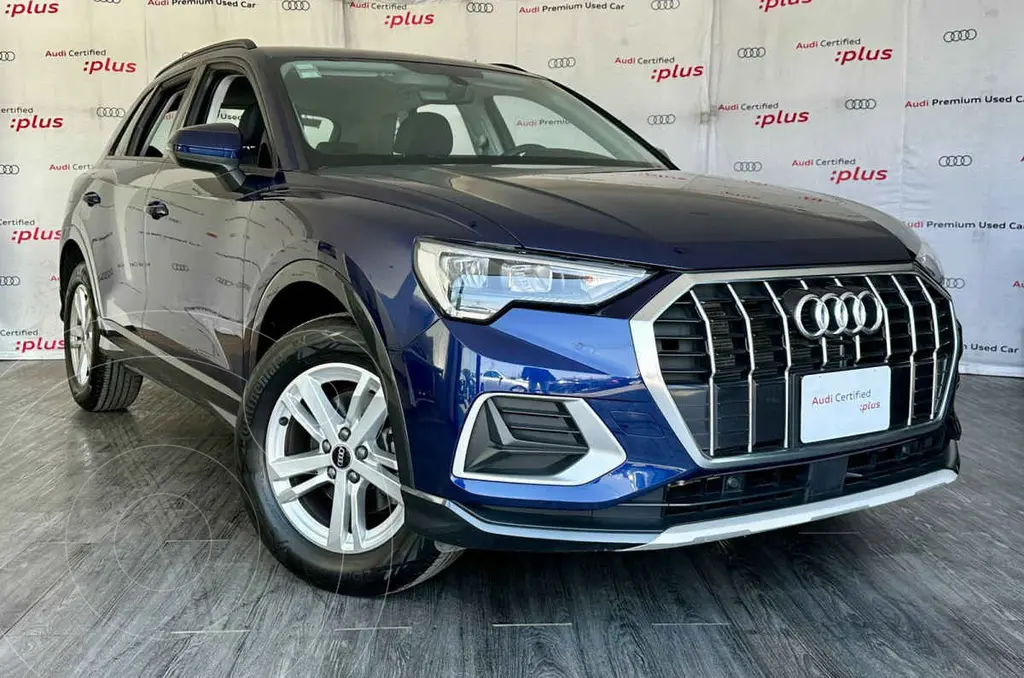 Audi Q3 35 TFSI Dynamic usado (2023) color Azul precio $714,000