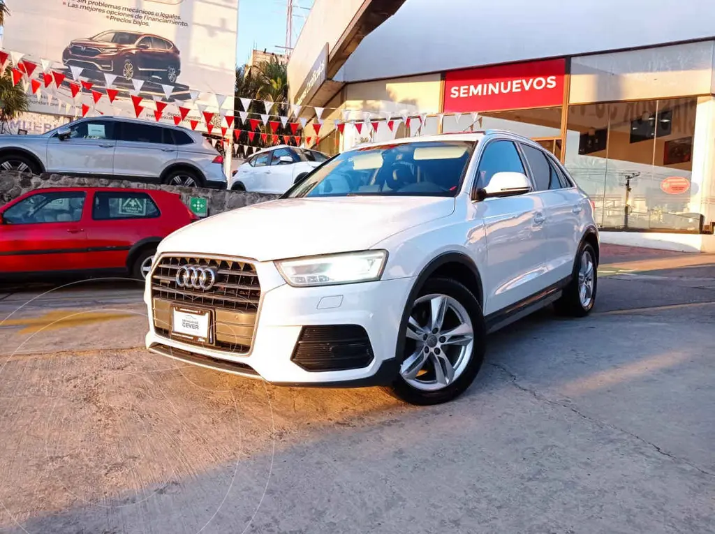 Audi Q3 Elite (220Hp) usado (2017) color Blanco precio $419,900