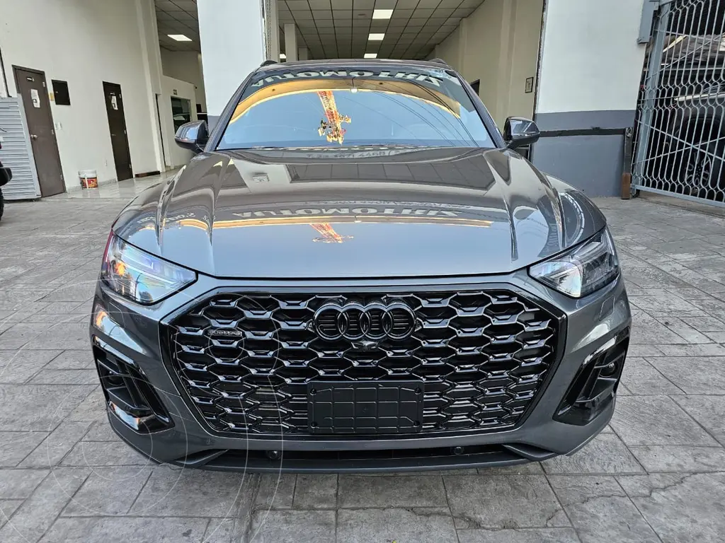 Audi Q5 2.0T S Line usado (2023) color Gris precio $999,900
