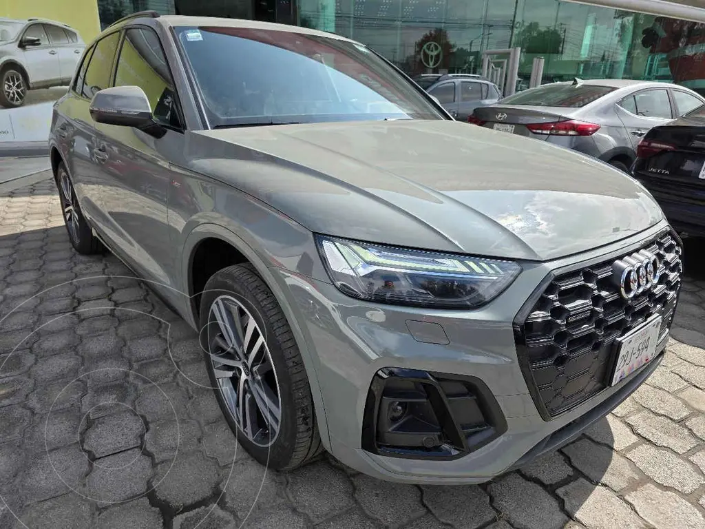 Audi Q5 2.0T S Line usado (2022) color Gris precio $680,000