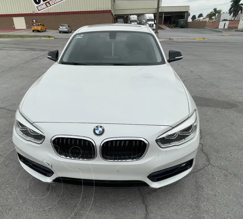 BMW Serie 1 120iA Sport Line usado (2017) color Blanco Mineral precio ...