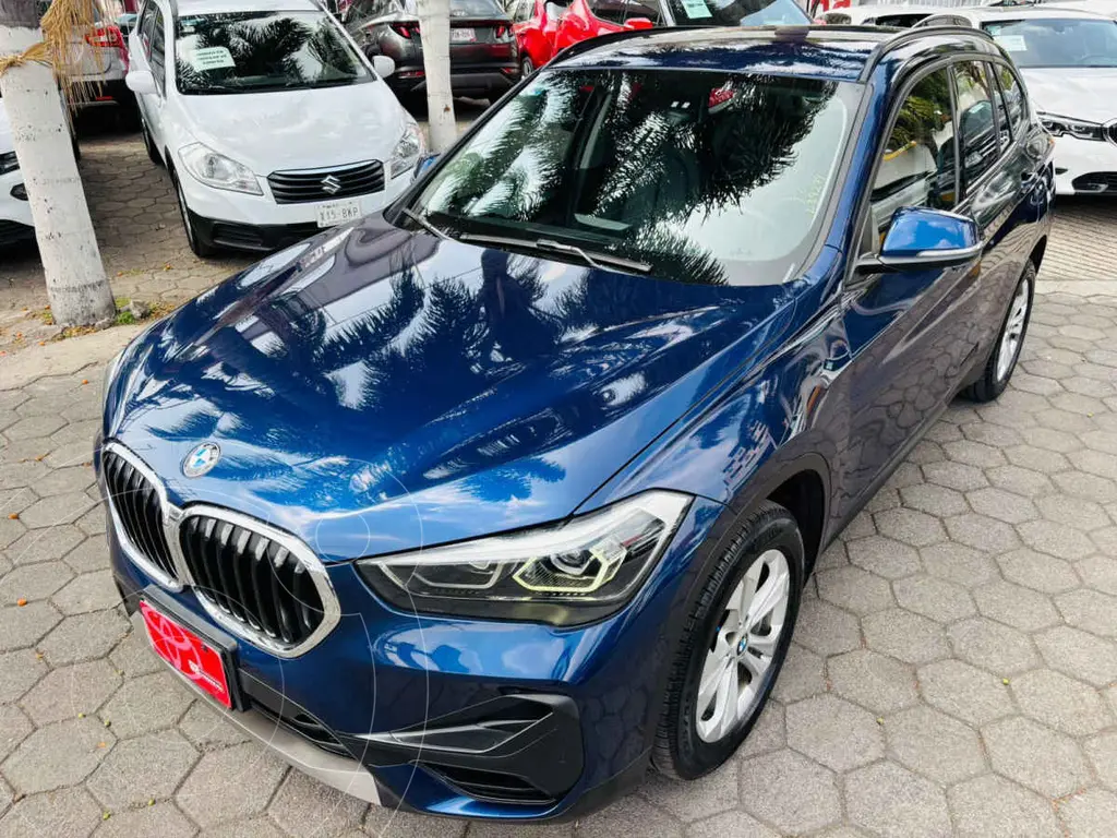 BMW X1 sDrive 18iA usado (2020) color Azul precio $327,000