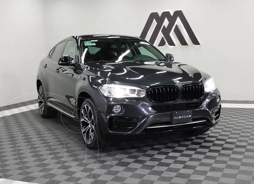 BMW X6 xDrive 35iA Extravagance usado (2017) color Gris precio $564,999