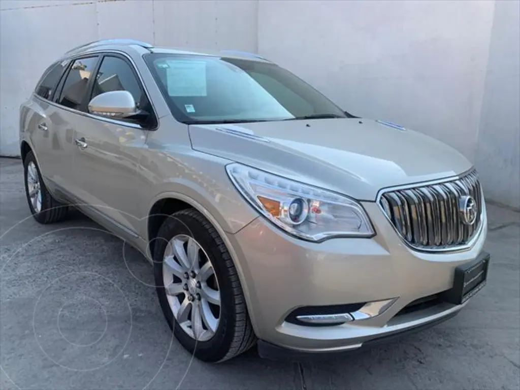 Buick Enclave Paq D usado (2017) color Beige precio $335,000