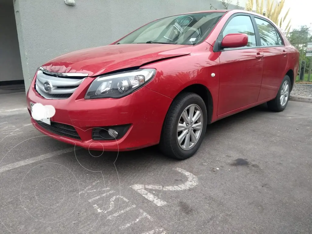 BYD F3 GLi usado (2014) color Rojo precio $4.175.000