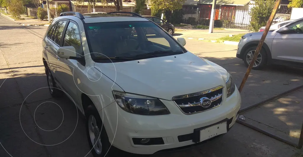 BYD S6 2.0L GLXi usado (2013) color Blanco precio $5.200.000