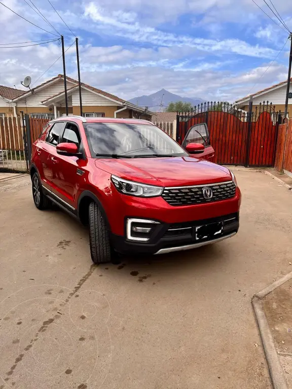 Changan CS55 Luxury usado (2022) color Rojo precio $11.500.000