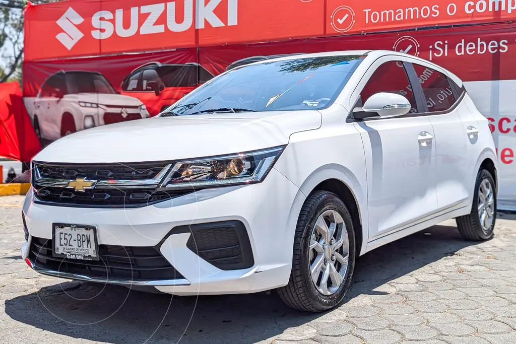 Chevrolet Aveo HB LT usado (2024) color Blanco precio $247,000