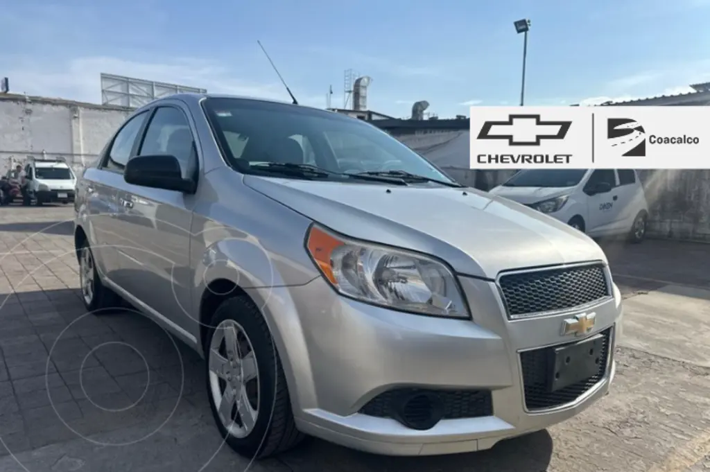 Chevrolet Aveo Paq A usado (2012) color plateado precio $135,000