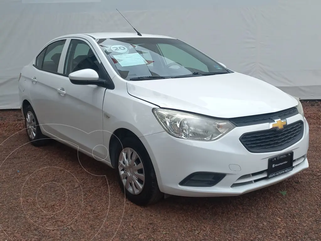 Chevrolet Aveo LS usado (2020) color Blanco precio $202,000
