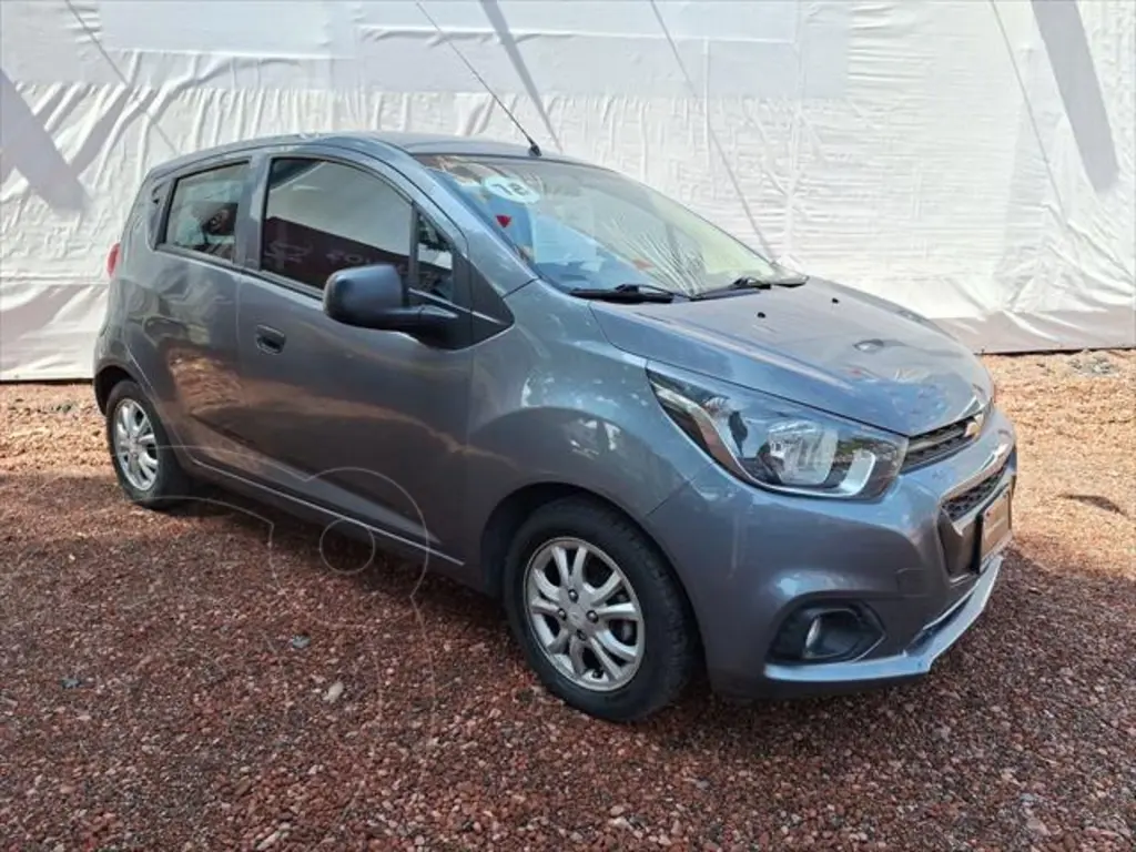 Chevrolet Beat Hatchback LS usado (2018) color Gris Oscuro precio $169,000