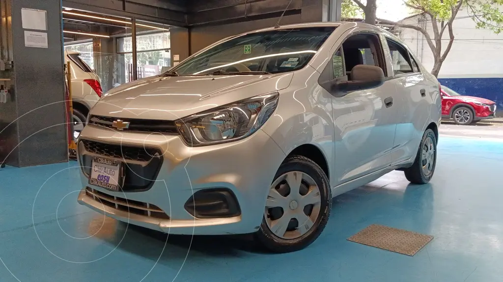 Chevrolet Beat Hatchback active usado (2020) color Plata Brillante ...