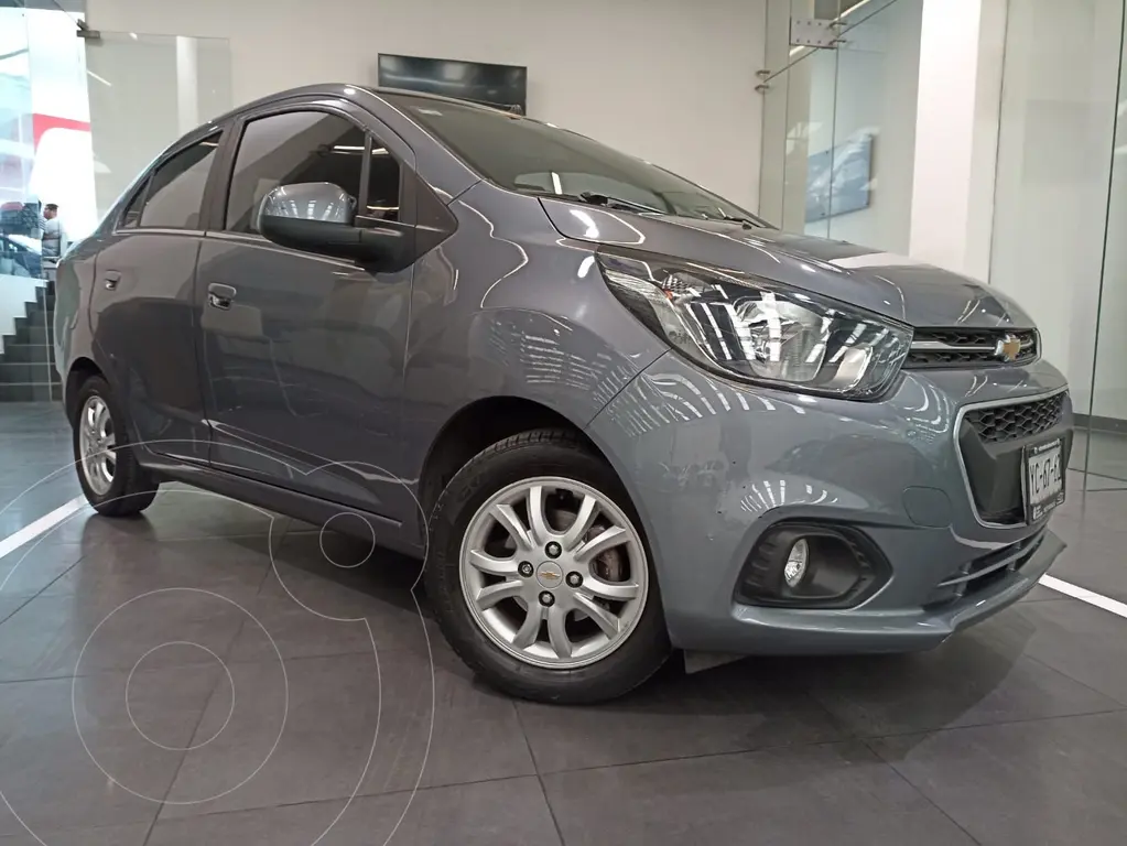 Chevrolet Beat Hatchback LTZ usado (2020) color Gris precio $218,000