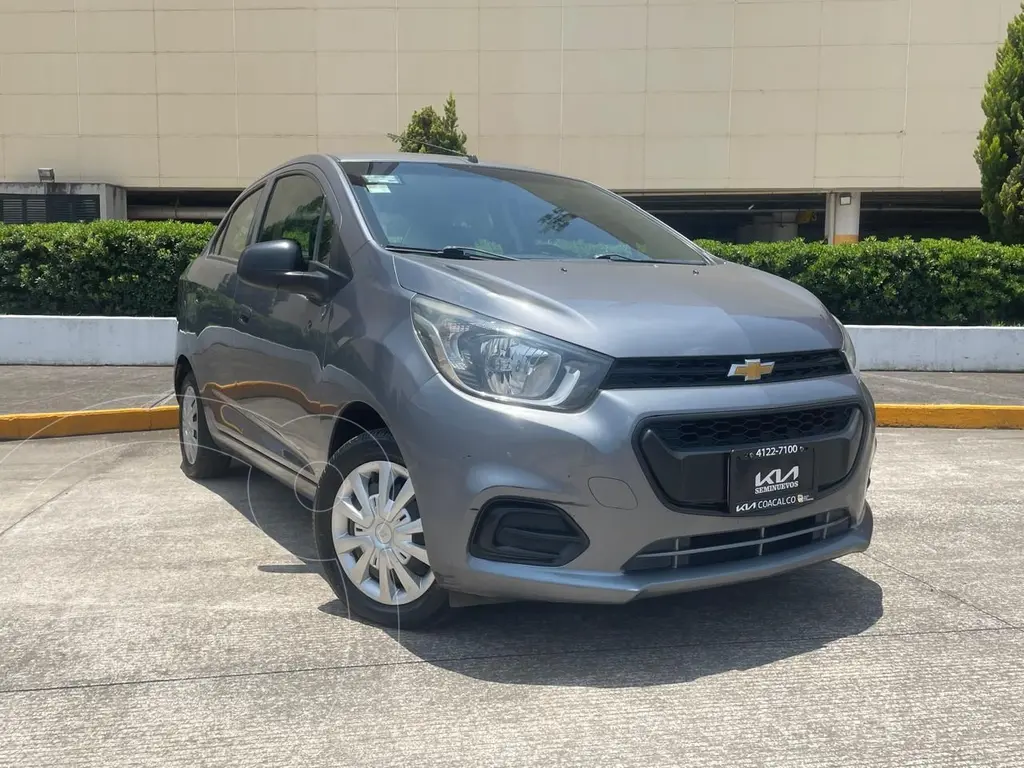 Chevrolet Beat Hatchback LS usado (2018) color Gris precio $159,800