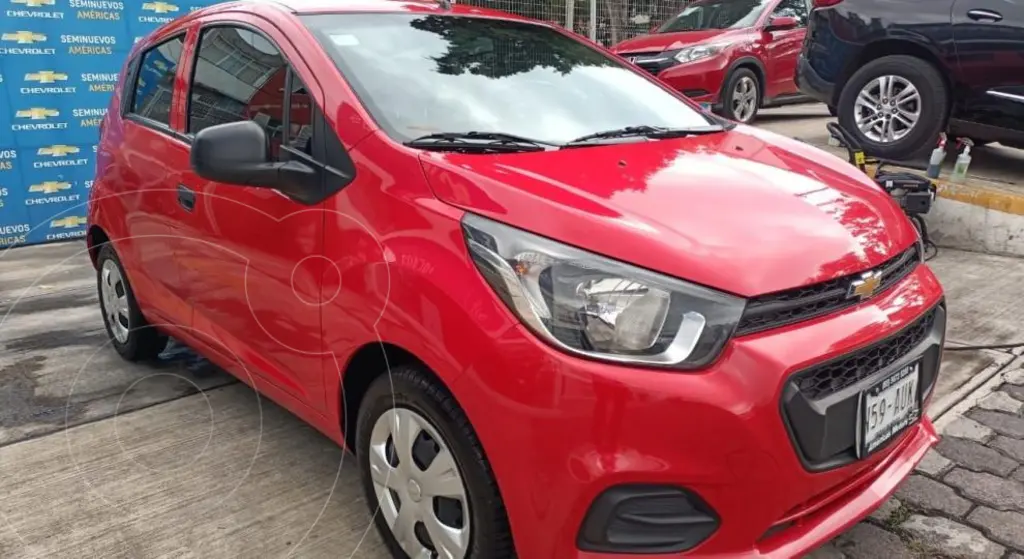Chevrolet Beat Hatchback LT usado (2018) color Rojo precio $165,000