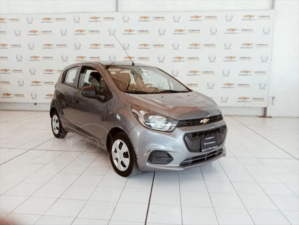 Chevrolet Beat Hatchback LS usado (2018) color Gris precio $115,000