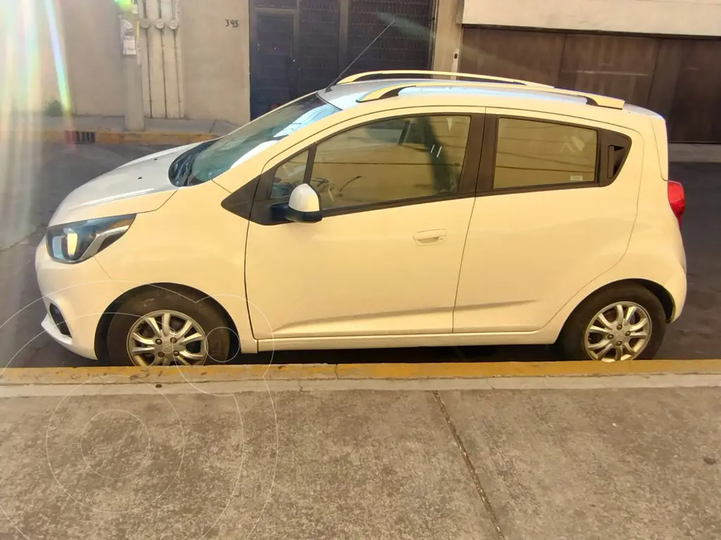 Chevrolet Beat Hatchback LTZ usado (2019) color Blanco precio $180,000