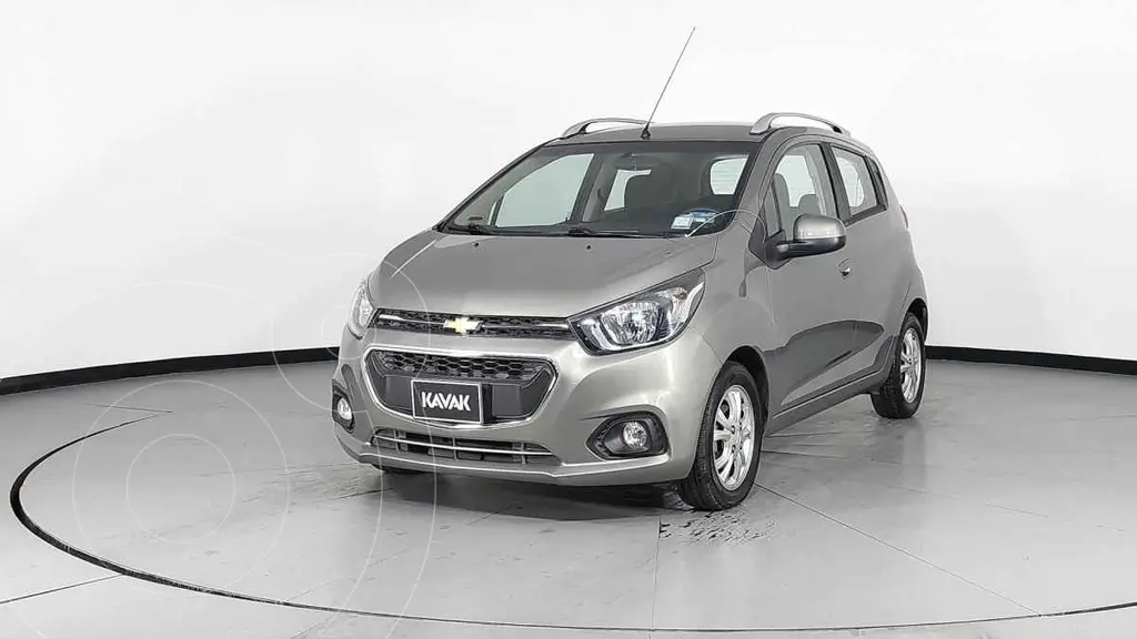 Chevrolet Beat Hatchback LTZ usado (2019) color Dorado precio $226,999