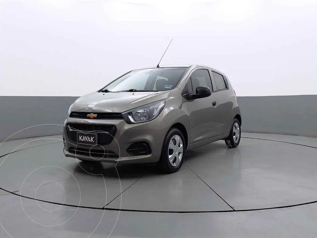 Chevrolet Beat Notchback LT usado (2018) color Negro precio $185,999