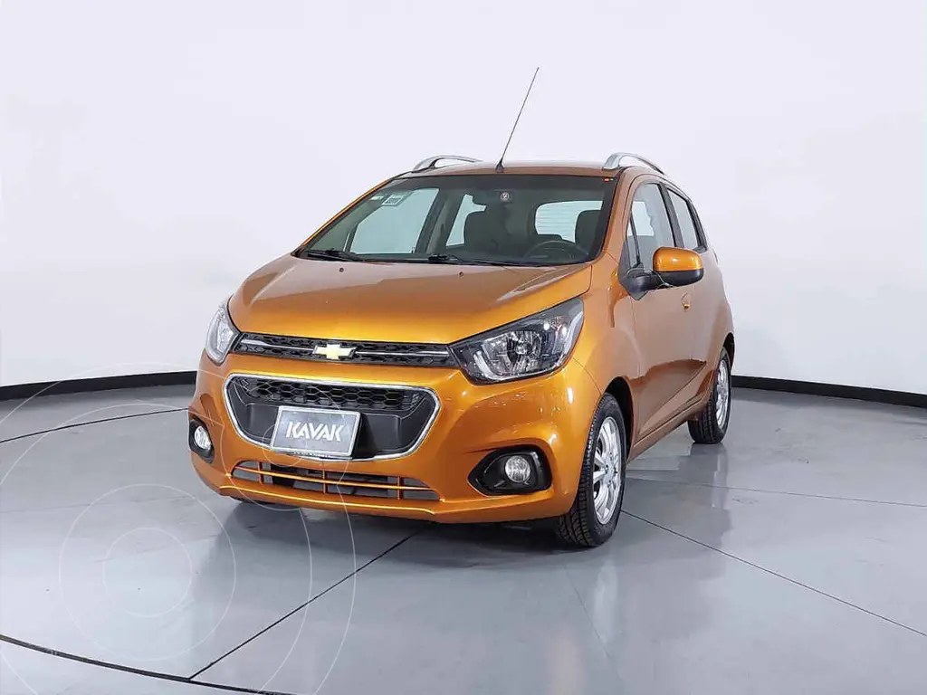 Chevrolet Beat Notchback LTZ usado (2019) color Naranja precio $206,999