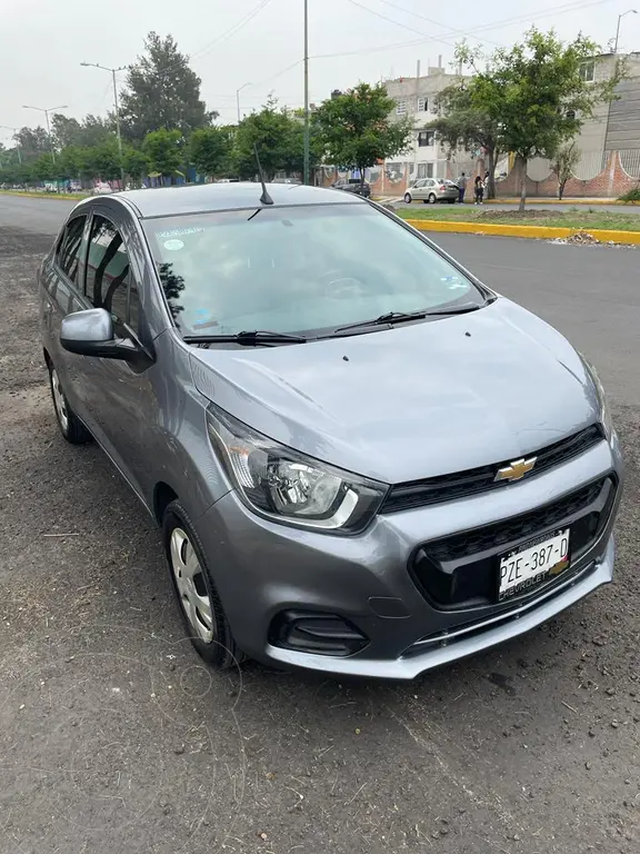 Chevrolet Beat Notchback LT Sedan usado (2020) color Gris precio $177,000