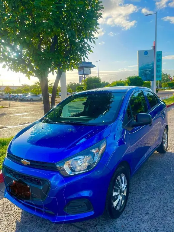 Chevrolet Beat Notchback LT Sedan usado (2019) color Azul Espacio ...