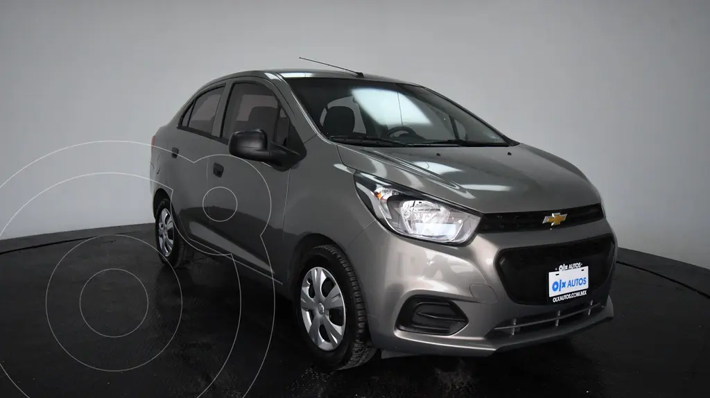 Chevrolet Beat Notchback LT Sedan usado (2019) color Gris precio $180,000