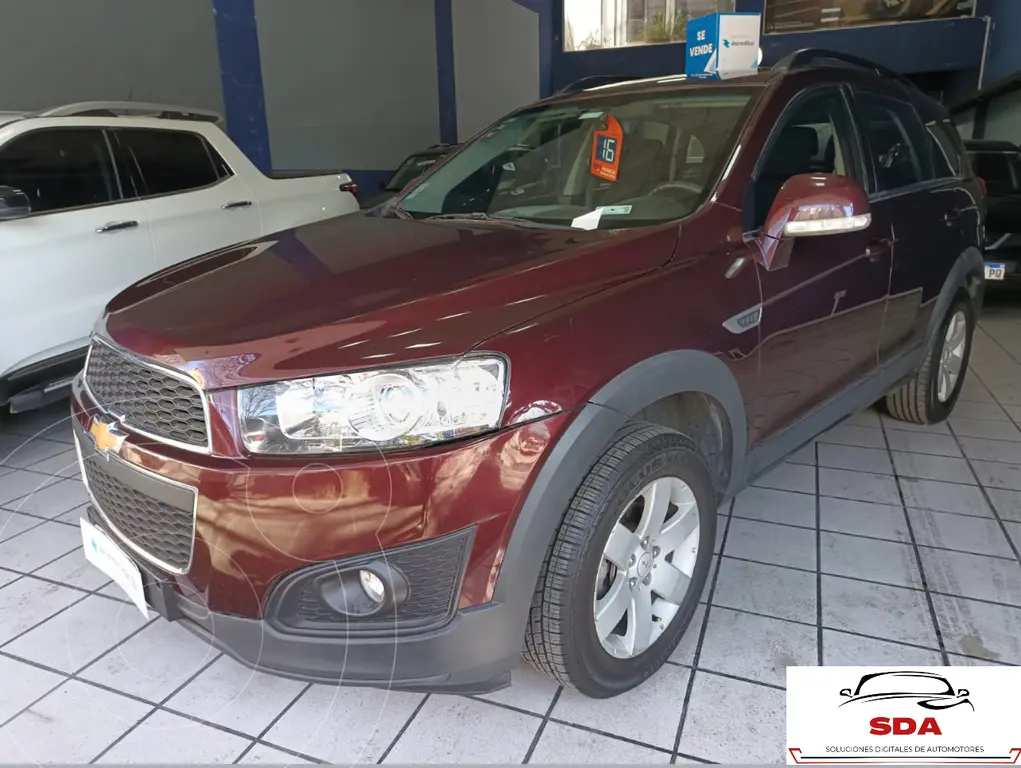 Chevrolet Captiva LS 4x2 usado (2016) color Rojo precio u$s15.500