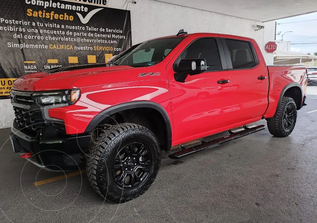 Chevrolet Cheyenne Cabina Doble LTZ 4X4 usado (2022) color Rojo precio ...