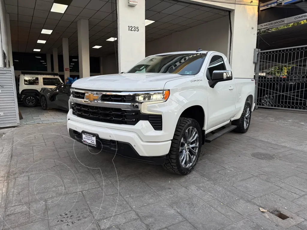 Chevrolet Cheyenne LT 4X4 usado (2024) color Blanco precio $969,900