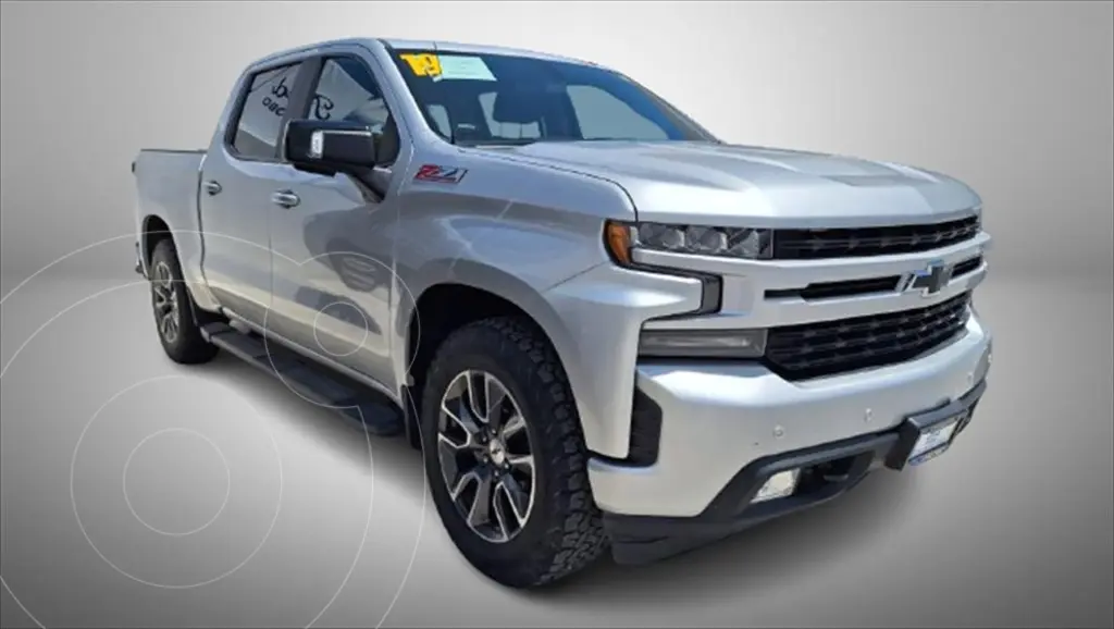 Chevrolet Cheyenne Cabina Doble RST 4X4 usado (2019) color Plata precio ...
