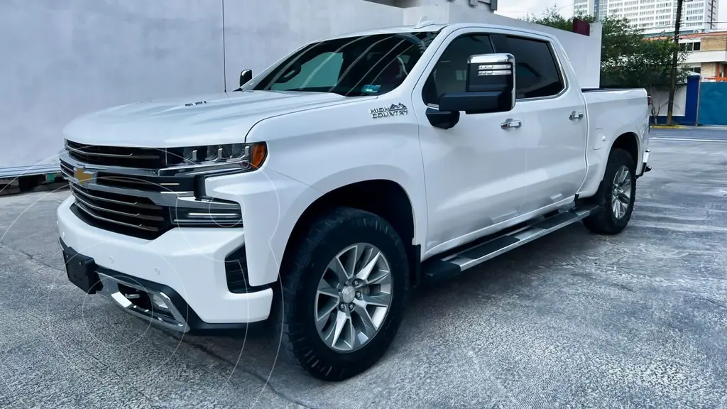 Chevrolet Cheyenne Cabina Doble High Country 4X4 usado (2020) color ...