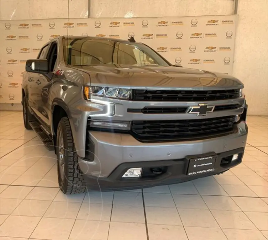 Chevrolet Cheyenne RST CD usado (2022) color Gris precio $965,000