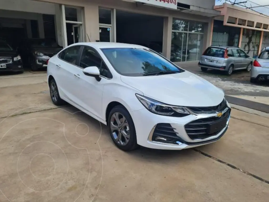 Chevrolet Cruze LTZ Aut usado (2024) color Gris precio u$s24.500