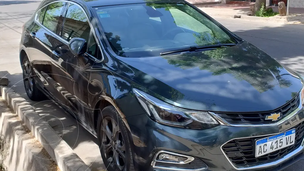 Chevrolet Cruze LTZ Aut usado (2018) color Verde precio $19.500.000