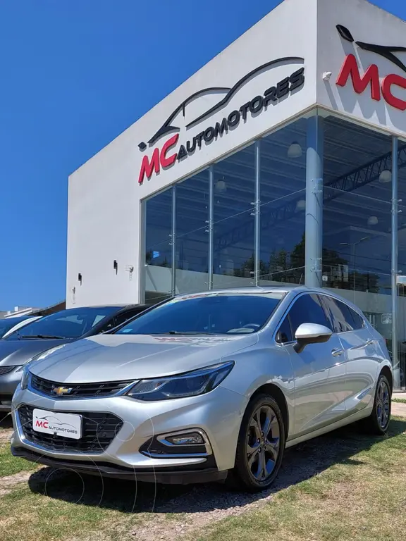 Chevrolet Cruze LTZ Aut usado (2017) color Gris precio u$s15.500