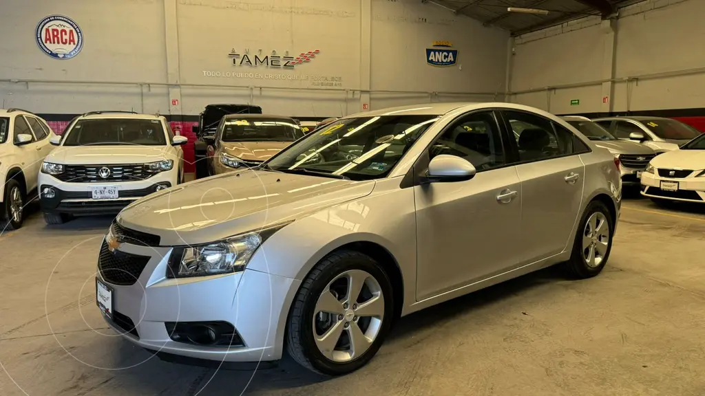 Chevrolet Cruze Paq A usado (2012) color plateado precio $130,000