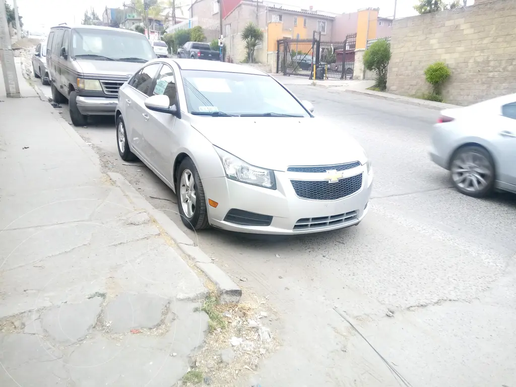 Chevrolet Cruze LTZ Turbo Aut usado (2013) color Gris precio $90,000