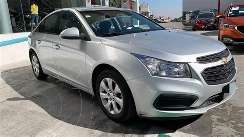 Chevrolet Cruze LS usado (2015) color Plata precio $135,000