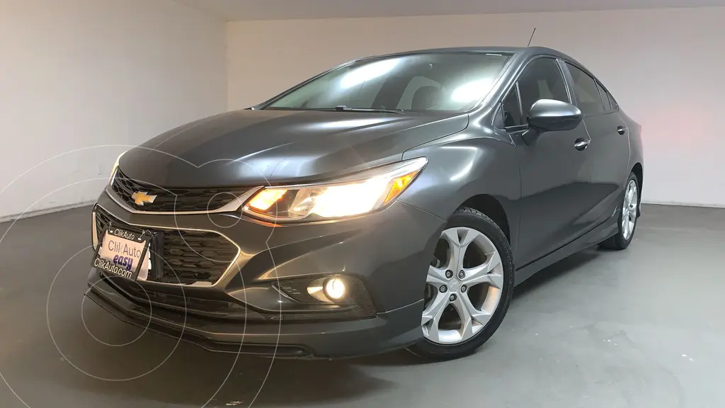 Chevrolet Cruze LT Aut usado (2018) color Gris precio $237,000