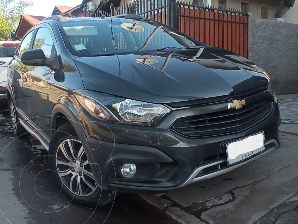 Chevrolet Onix Activ 1.4L Activ usado (2018) color Gris Oscuro precio ...