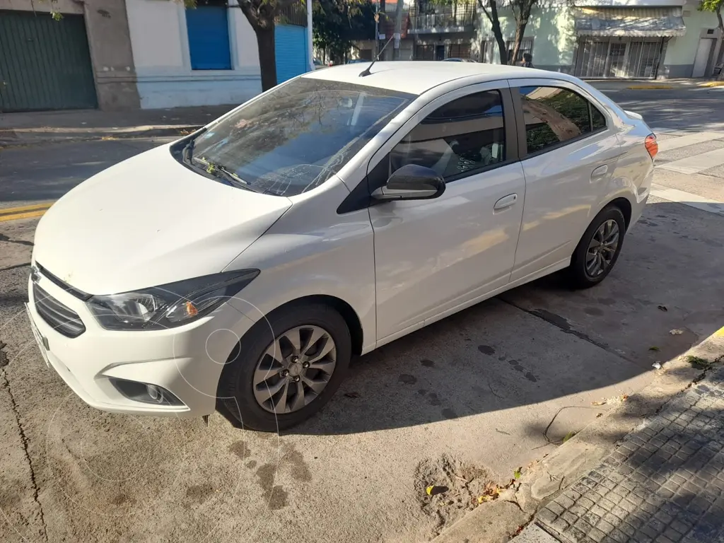 Chevrolet Onix Joy Plus Base usado (2023) color Blanco Summit precio ...