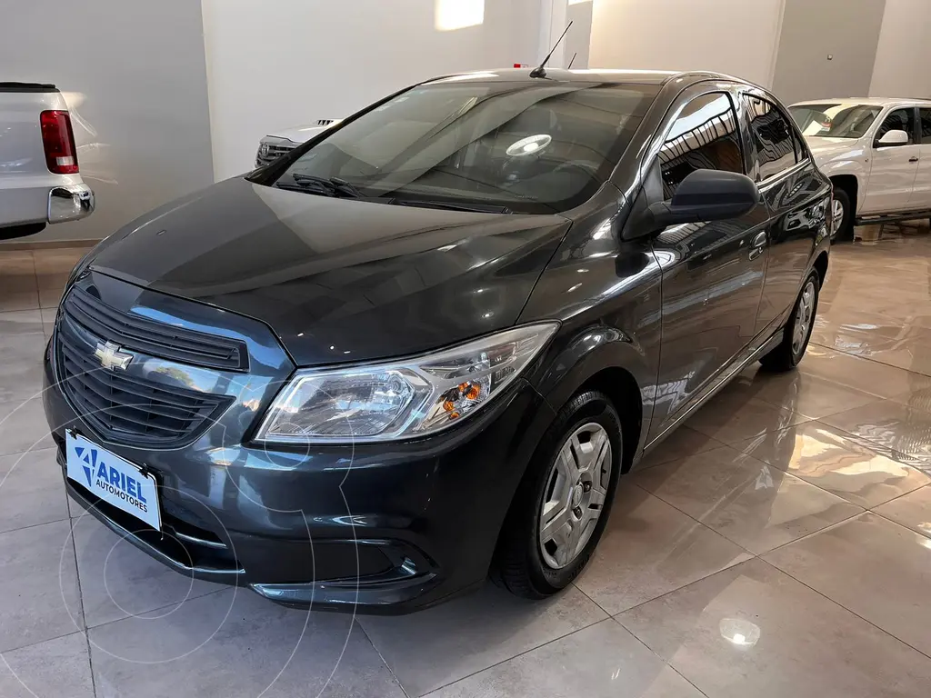 Chevrolet Onix Joy LS usado (2017) color Gris Oscuro precio $4.400.000